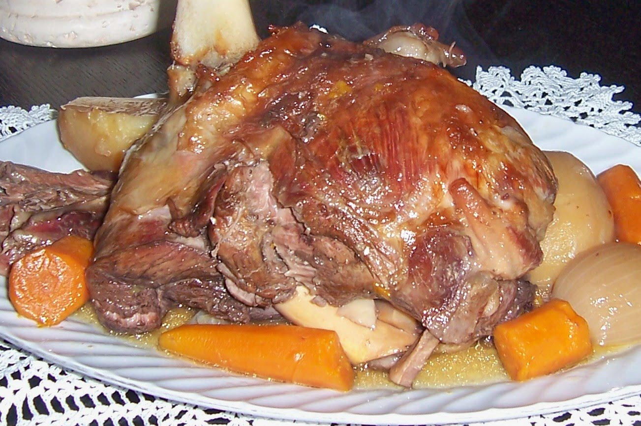 Around the World - in favorite recipes: Meats and Mains