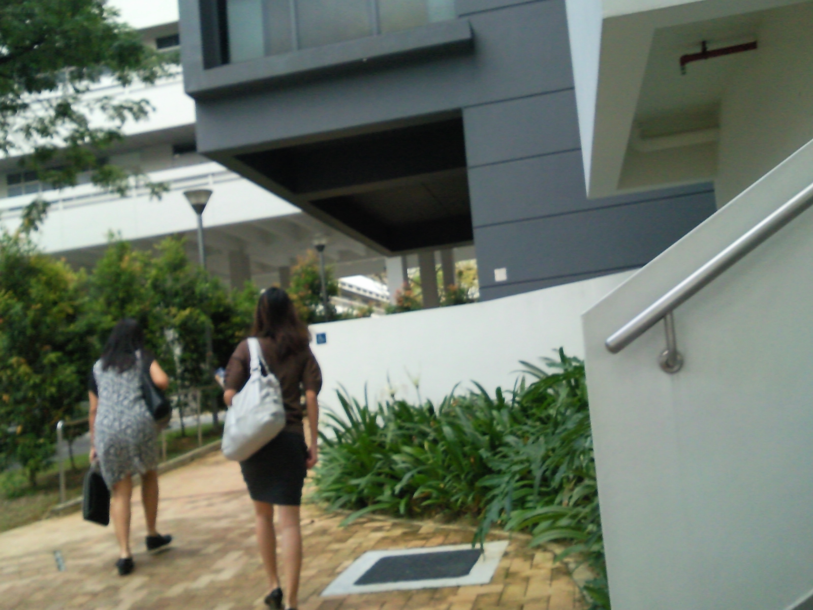 A Day In SG: singapore university students attire