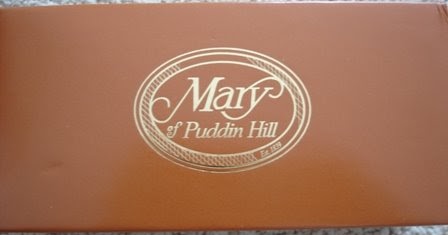 Mondo Fruitcake: Review: Mary of Puddin Hill Pecan Fruitcake