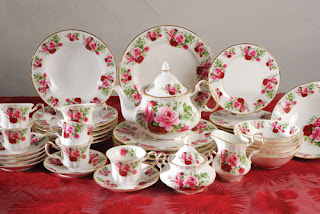 PAPAVANTAGE: VICTORIAN DINNER SET 36PCS