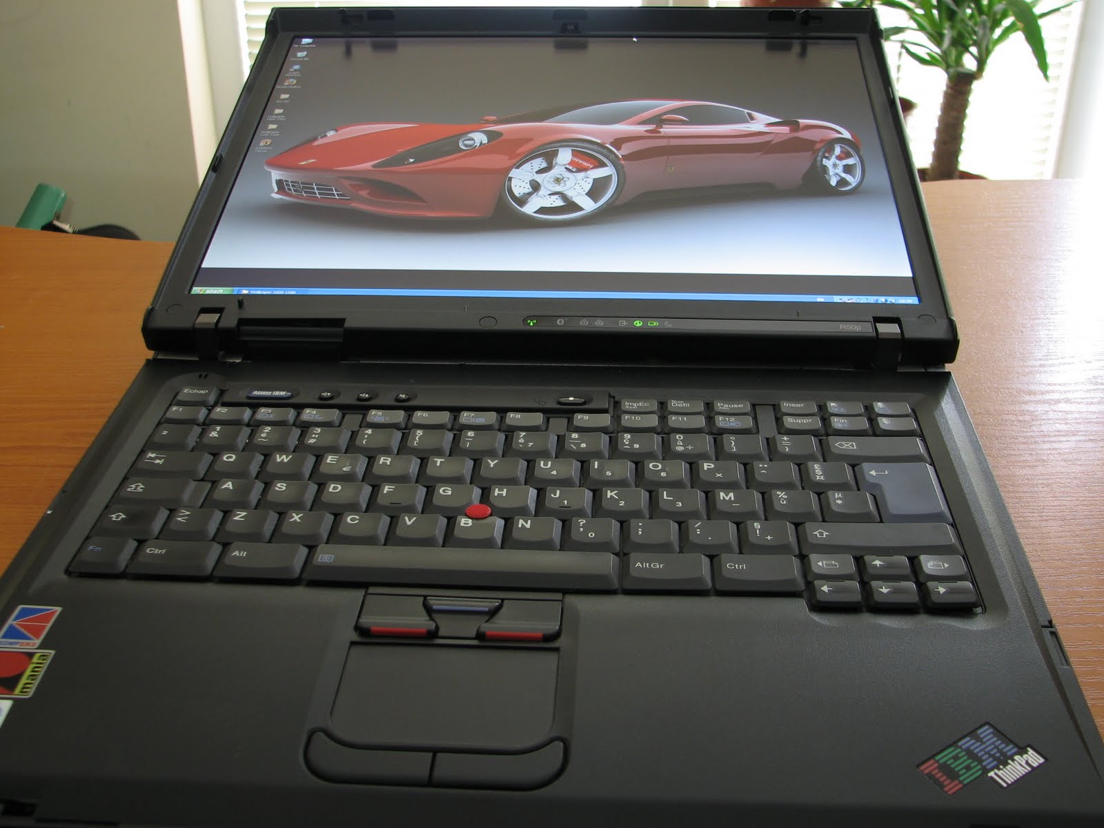 IBM Thinkpad R50p - S-IPS дисплей и FireGL | Retro-PC-Mania - ревюта на ...