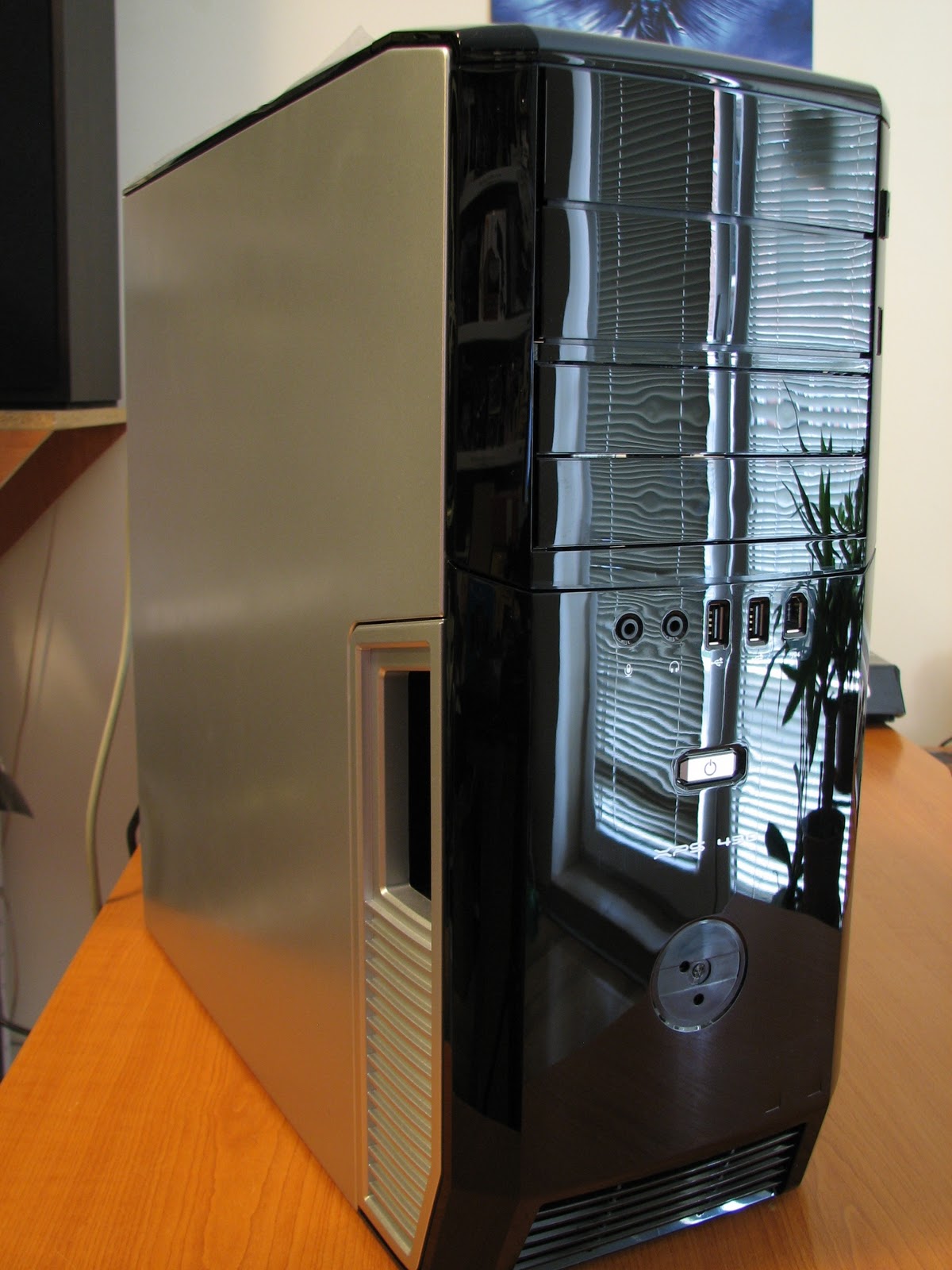 Retro-PC-Mania - ревюта на истински компютри, за творчески човеци: 2010/10