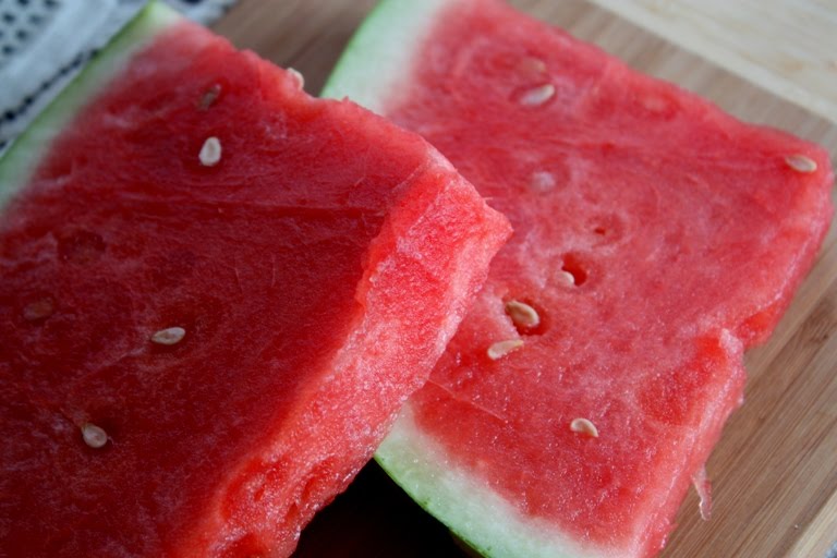 COOKING WITH ANISOARA: Pepene rosu murat la borcan