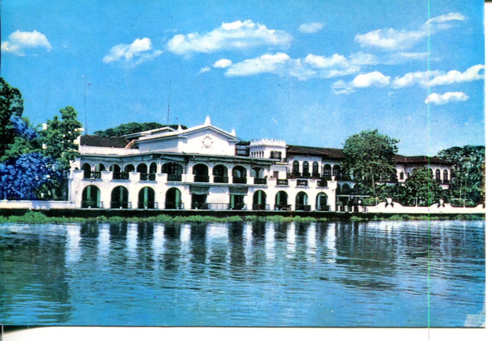 collect ROC: Philippines Postcard: The Malacanang Palace
