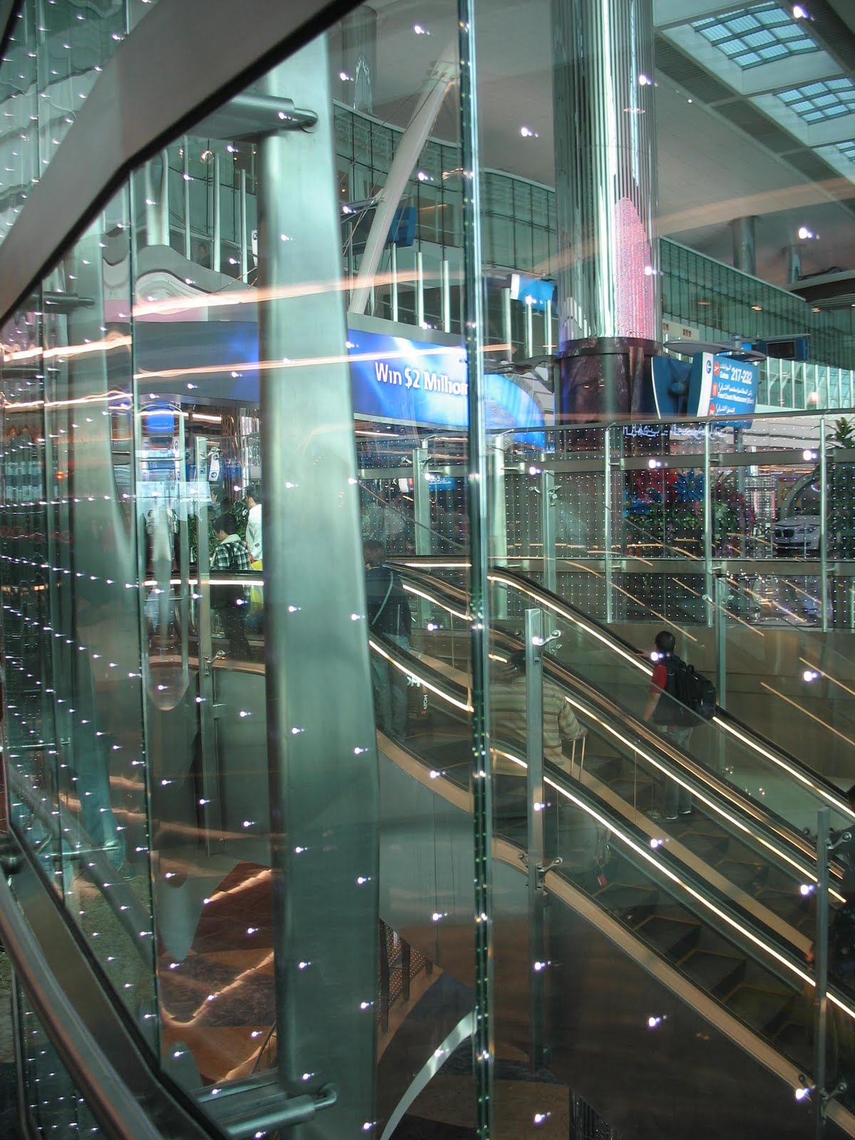 Paul Vickers : Design Thinking: Dubai Airport