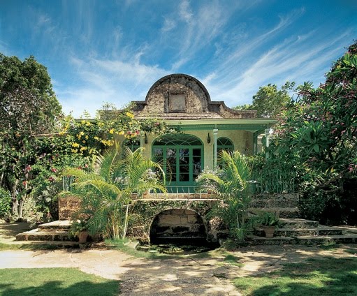 Saffron and Silk: Exotic homes