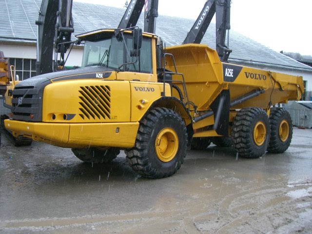 DUMPER BASCULANTA DE VANZARE BASCULANTE ARTICULATE DUMPERE BASCULA ...