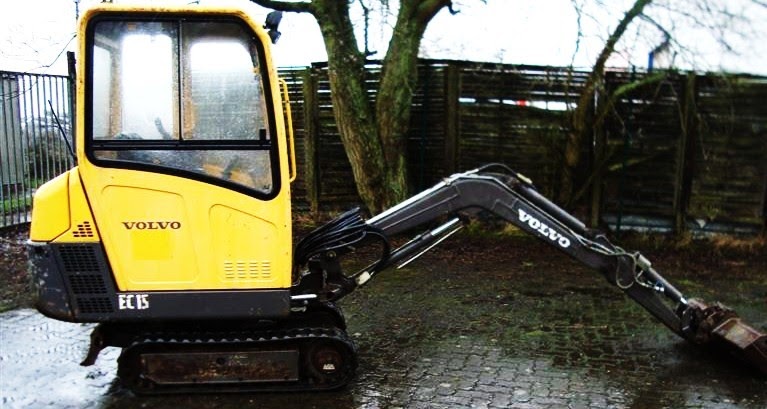 Miniexcavator Volvo 15BXRL de vanzare second hand import vand ...