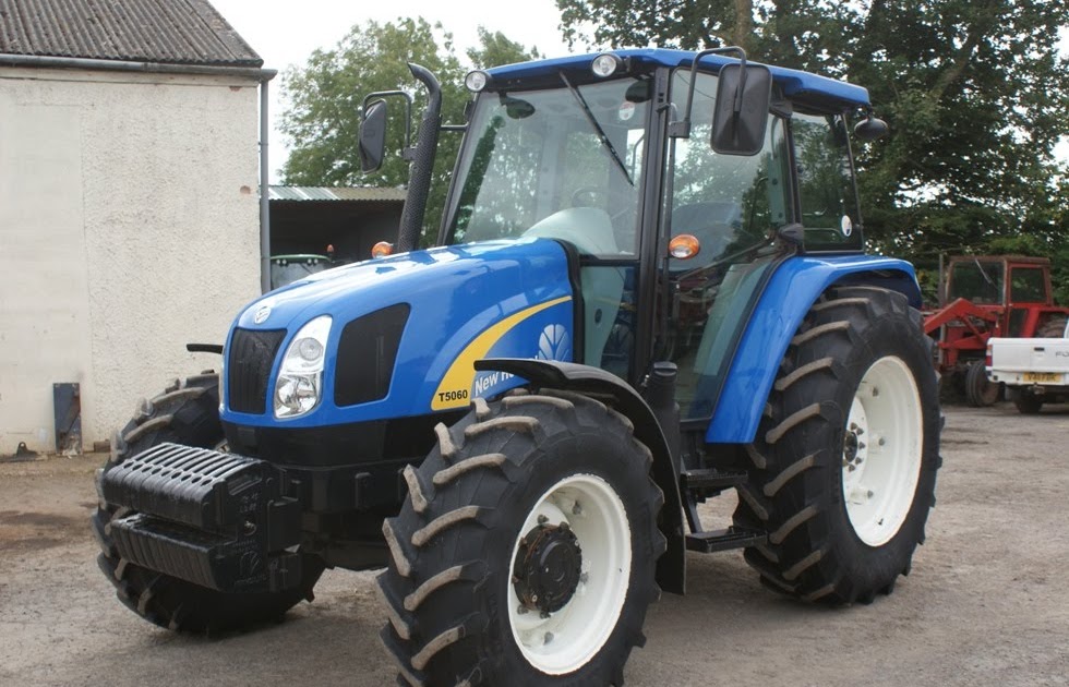 TRACTOR NEW HOLLAND T5060 NOU, ORE DEMONSTRATIVE