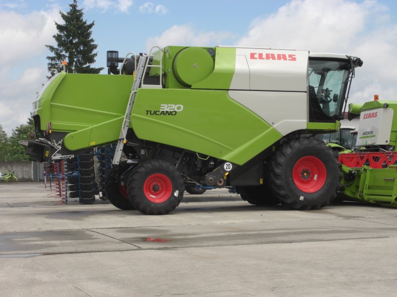 COMBINA CLAAS TUCONO 320 NOUA, ORE DEMONSTRATIVE