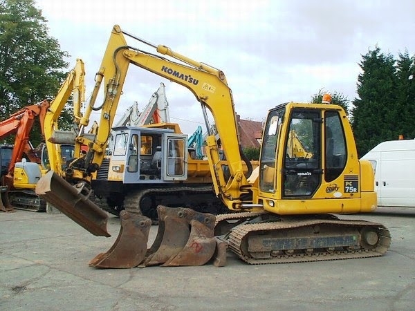 MIDIEXCAVATOR Komatsu PC 75 R second hand de vanzare midi excavatoare ...