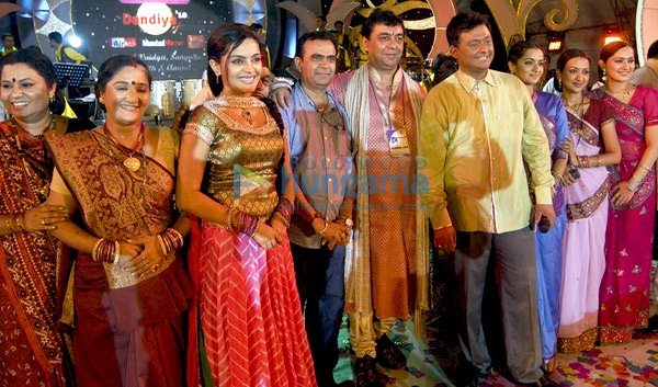 Wallpaper World: Papad Pol Cast Visit Sankalp Dandiya