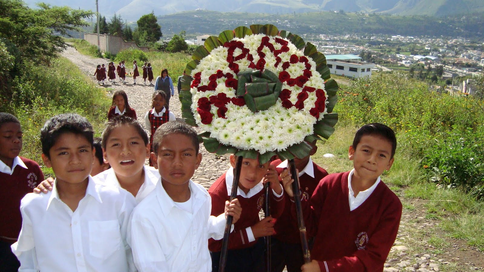 CASA DE ESPIRITUALIDAD "LA MERCED" MERCEDARIAS MISISONERAS -CUMBAYA ...