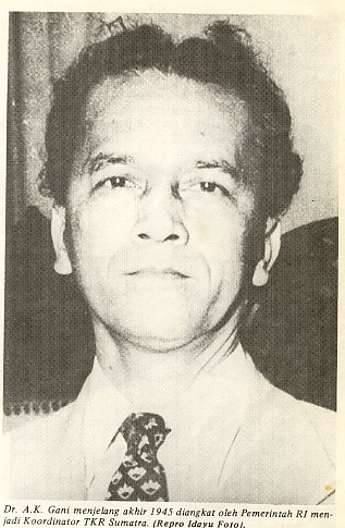 Biografi Dr. Adnan Kapau Gani - Sejarah Bangsa Indonesia