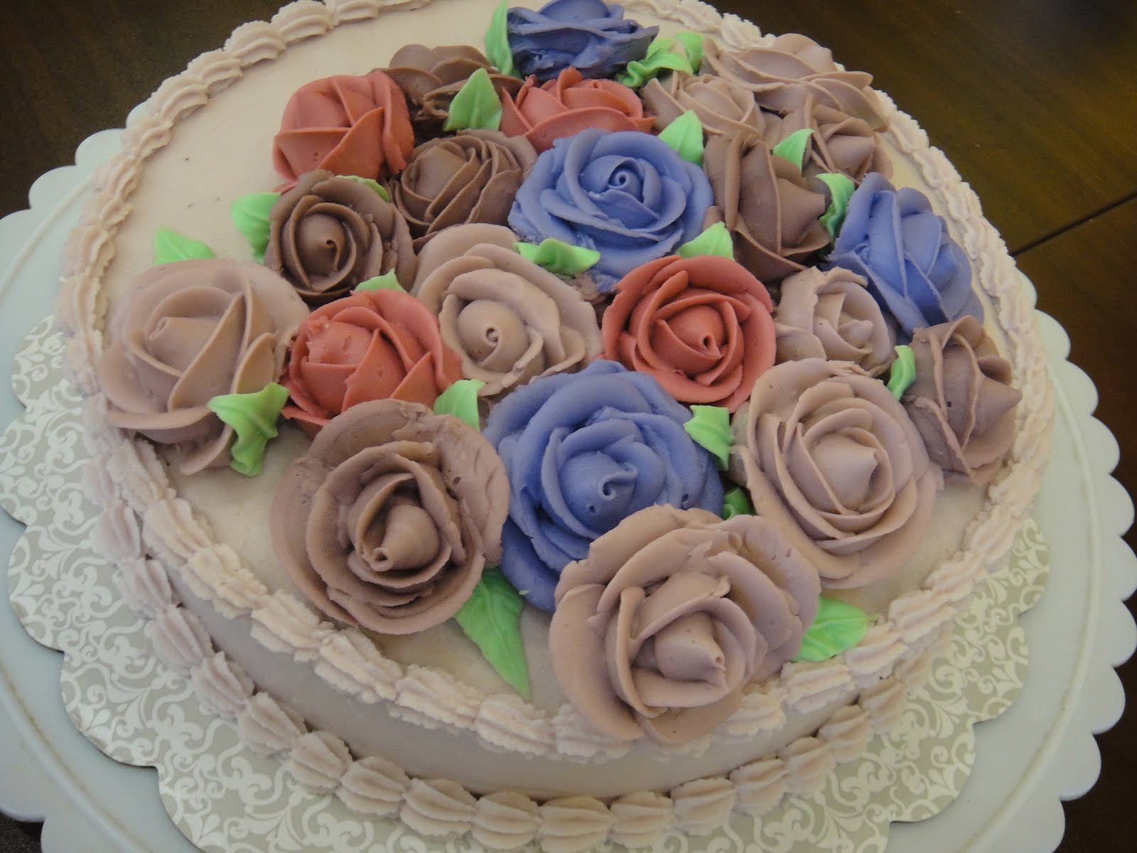 PreciousMoments Lovely Homebake: Buttercream Rose Cake