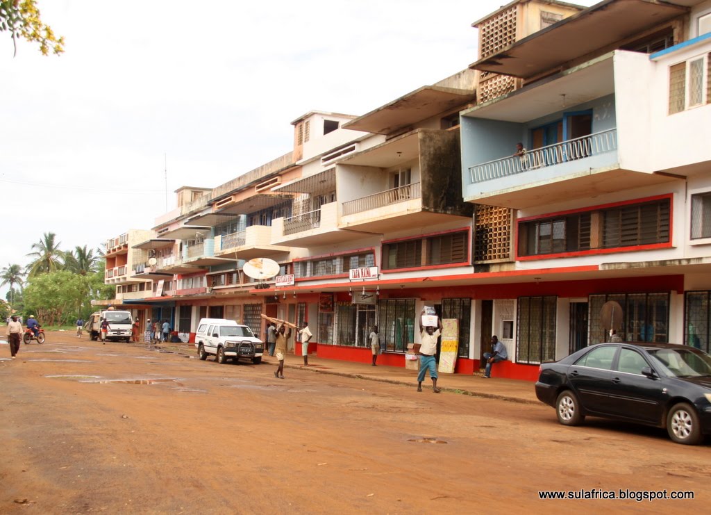Pelo leste do sul de África: 1 Abril - Nampula - Angoche - Nampula
