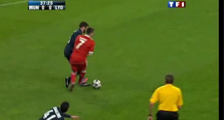 Hong Kong Referee: Serious Foul Play and Good Officiating