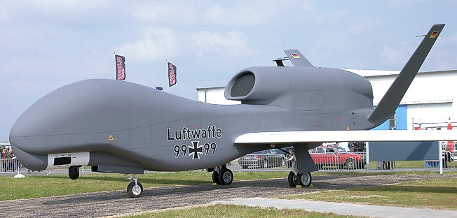 WinnCad Elements Blog: Northrop's Euro Hawk Endures