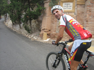 LEGAVAN: LA CRESTA DEL GALLO - EL VALLE