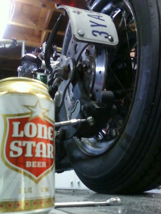 Highway Horrors Hot rods, Kustoms and Choppers: Por siempre dos ruedas.