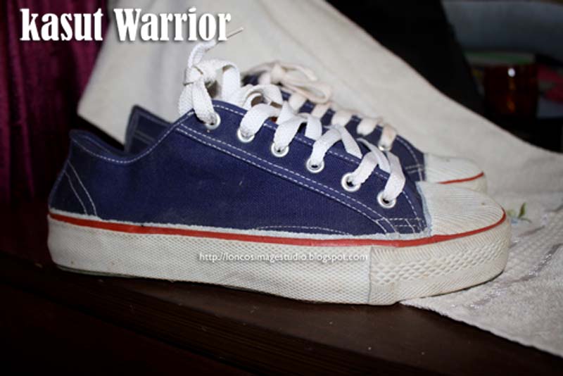 Semi Purba Store: Kasut Warrior zaman sekolah