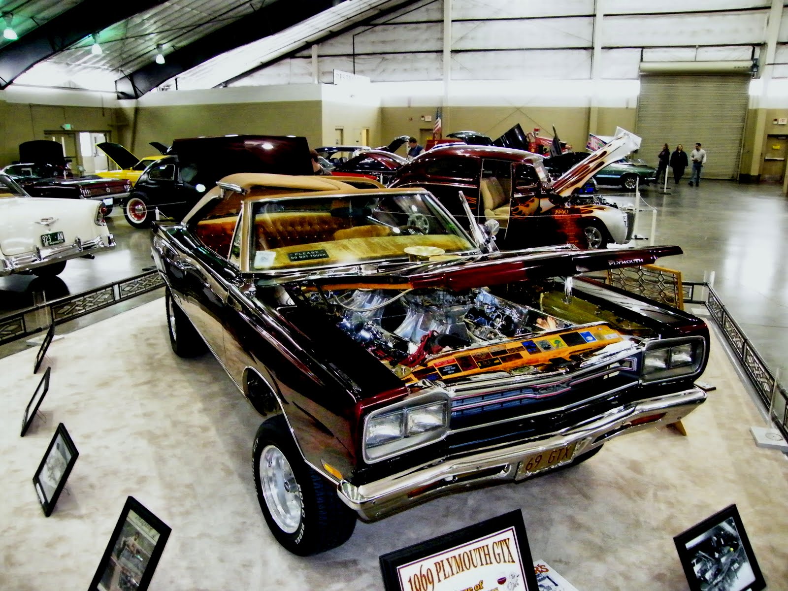 KodiakwebRacingNews: Spokane Auto Boat Speed Show 2010 Friday Festivities