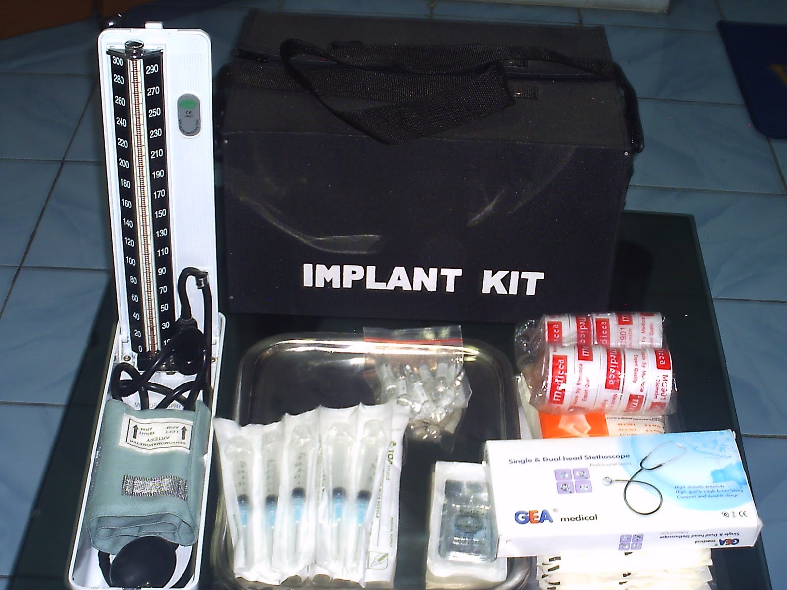Alat Kesehatan: Implant Kit