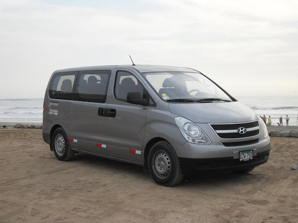 TRANSPORTE TURISTICO PERU URBAN S.A.C: TOYOTA COASTER 24 PASAJEROS