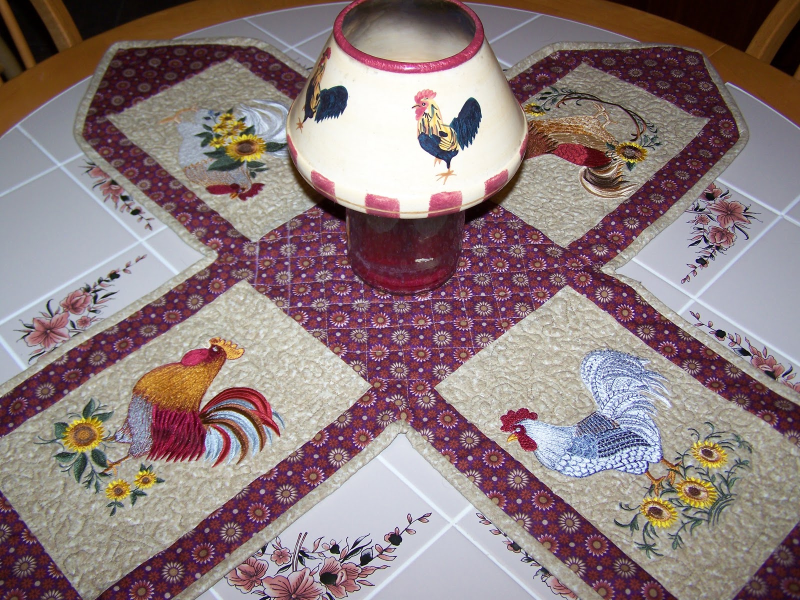 Lighthouse Lane Crafts: Rooster Embroidered/Quilted Table Runner