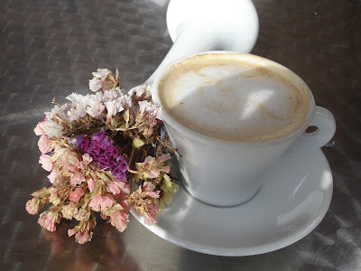 Las palabras son mis ojos: Café con flores