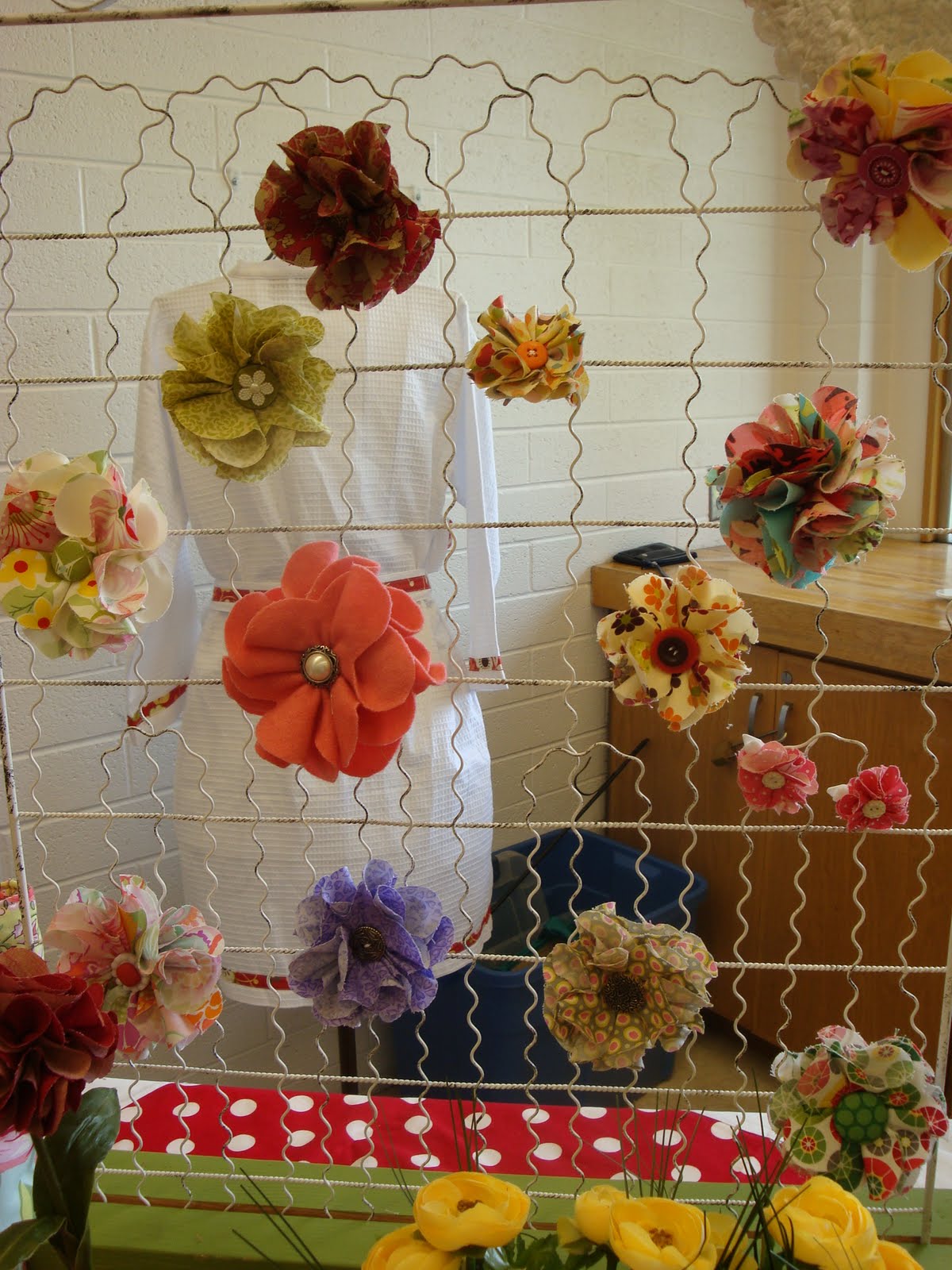 It's "SEW" Shannon: When life gives you scraps, make a posie!