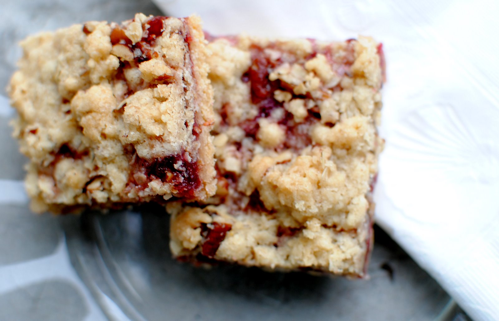 +The Church Cook: Raspberry Streusel Bars