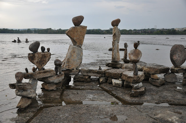 Three Dogs in a Garden: A Chance Discovery: River Sculptures by artist ...