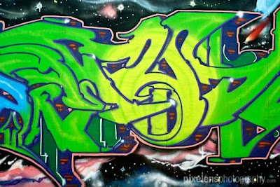 trend graffiti: Graffiti murals >> Green graffiti alphabet