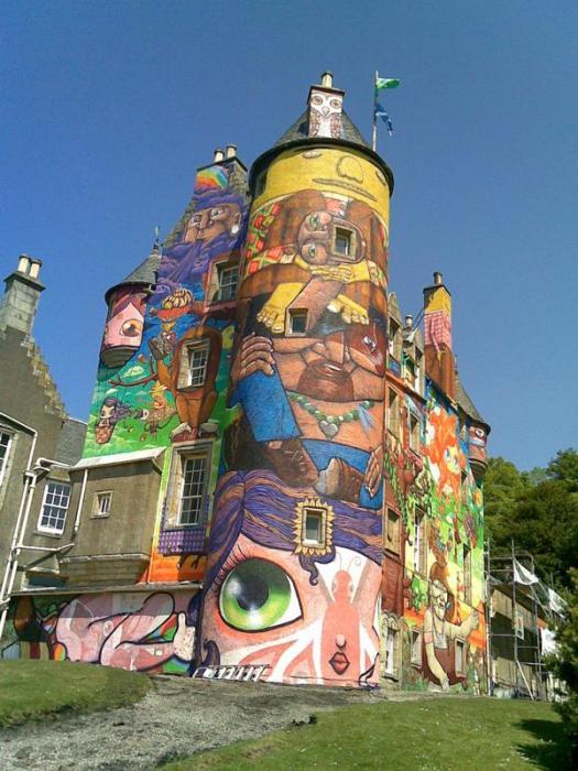 graffiti art trains: Graffiti mural >> castle graffiti mural