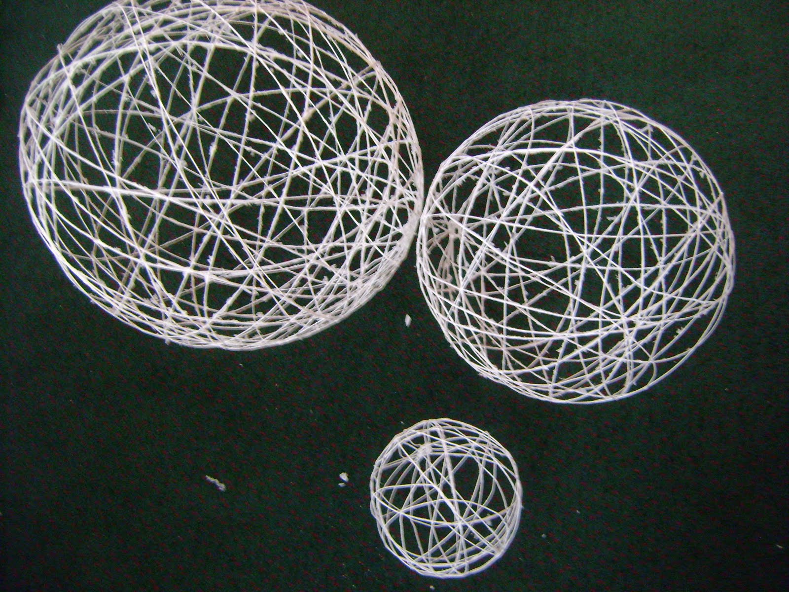 Musings From 'Hel: DIY String Chandelier