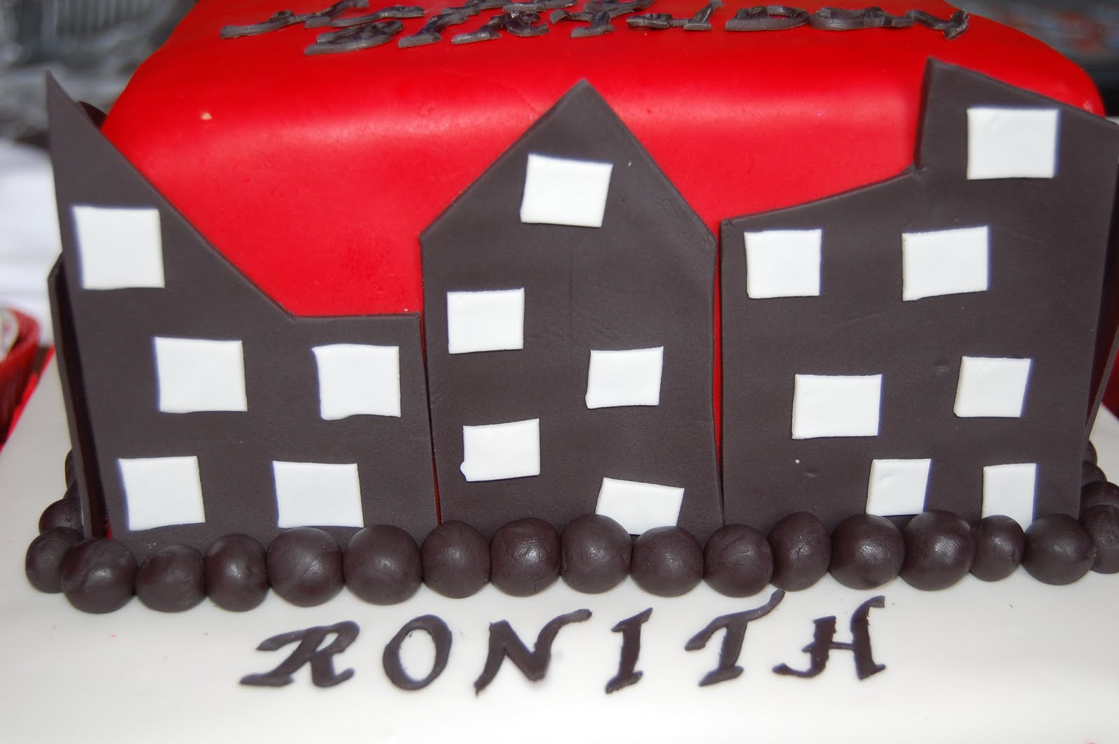 CUSTOMISED CAKES BY JEN: transformer cake