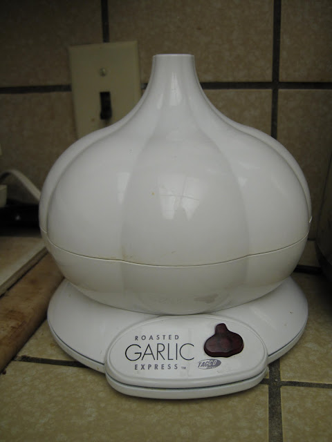 *The Handcrafted Life*: Garlic Cakes!