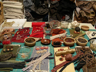 Penny Rugs and More: Penny Purses in the Works; the beginnings