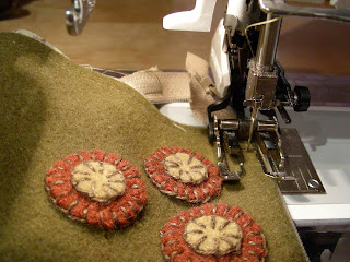 Penny Rugs and More: Penny Purse Tutorial