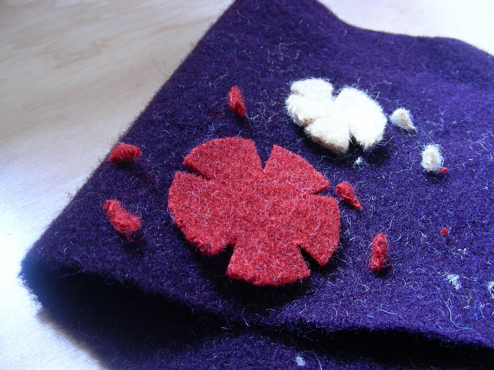 Penny Rugs and More: iPod Penny Purse