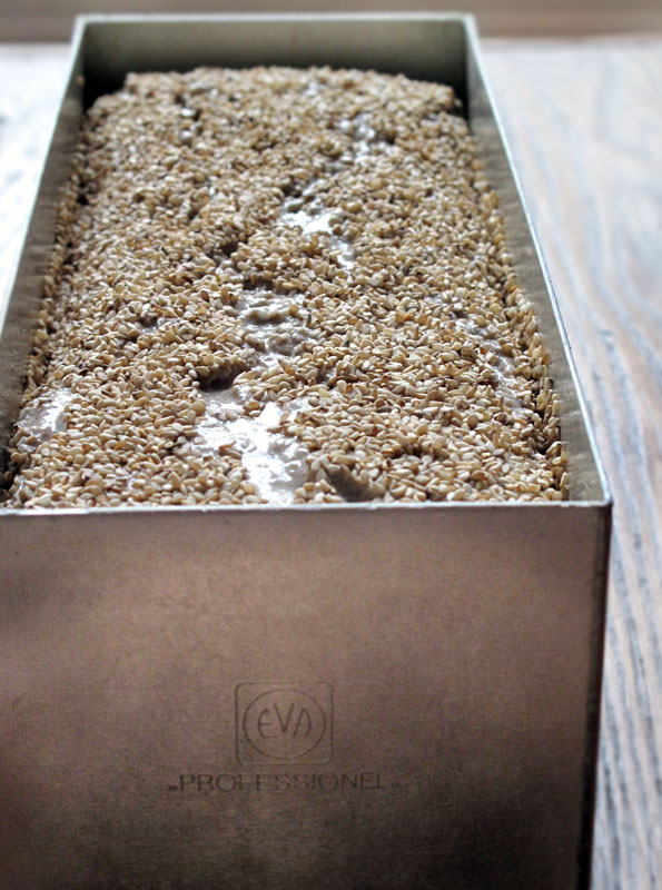 aninra: Real Danish Rye Bread (Rugbrød)