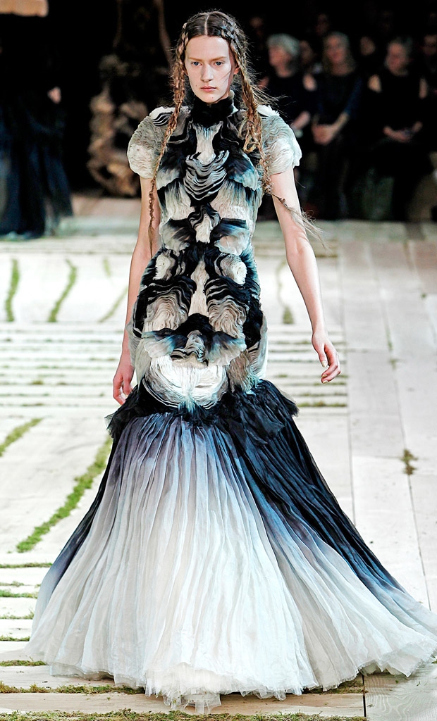 Fashion Styling by Karen Drummond: Sarah Burton S/S 11 - another ...