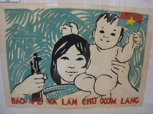 POSTER EDU-PROPAGANDA FUN ~ Popthomology