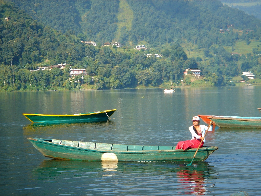 tourism world: The Fewa (or Phewa) Lake