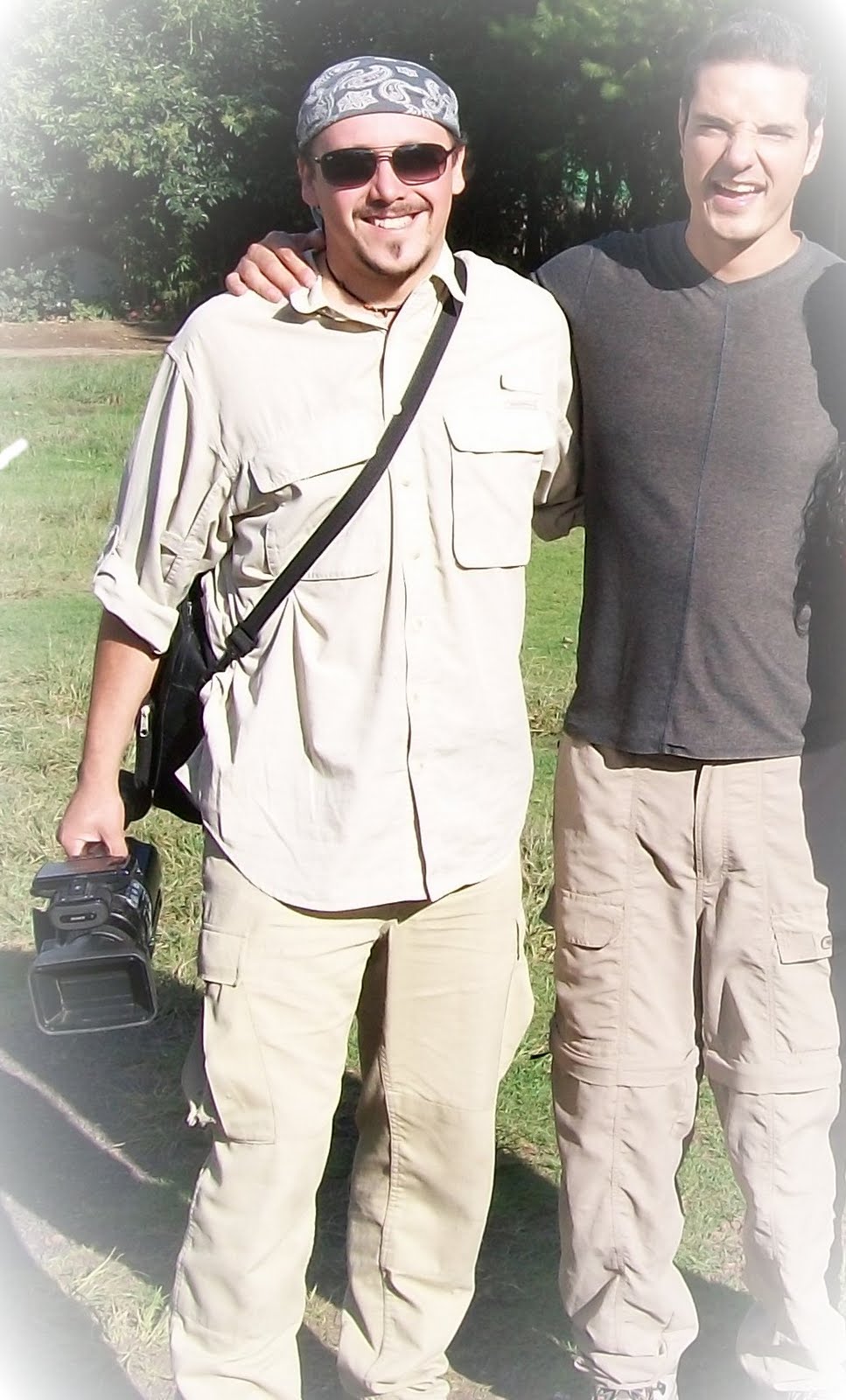 expresate, diviertete y opina: ROBERTO ROJO