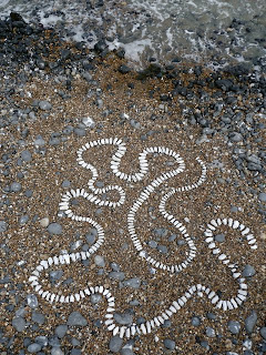 Tapestry2008: Sue Lawty and the World Beach Project