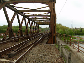 To Life !: Pvt Godley and the Nimy Bridge