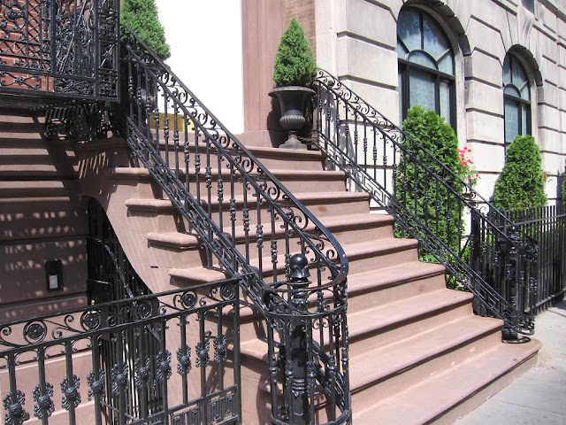 New York City Daily Photo: Apartment Stoop 4