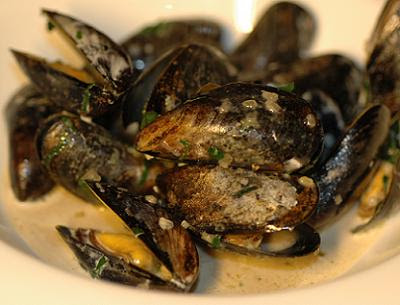 Aidan Brooks: Trainee Chef - Recipes: Mussels With Guinness And Garlic